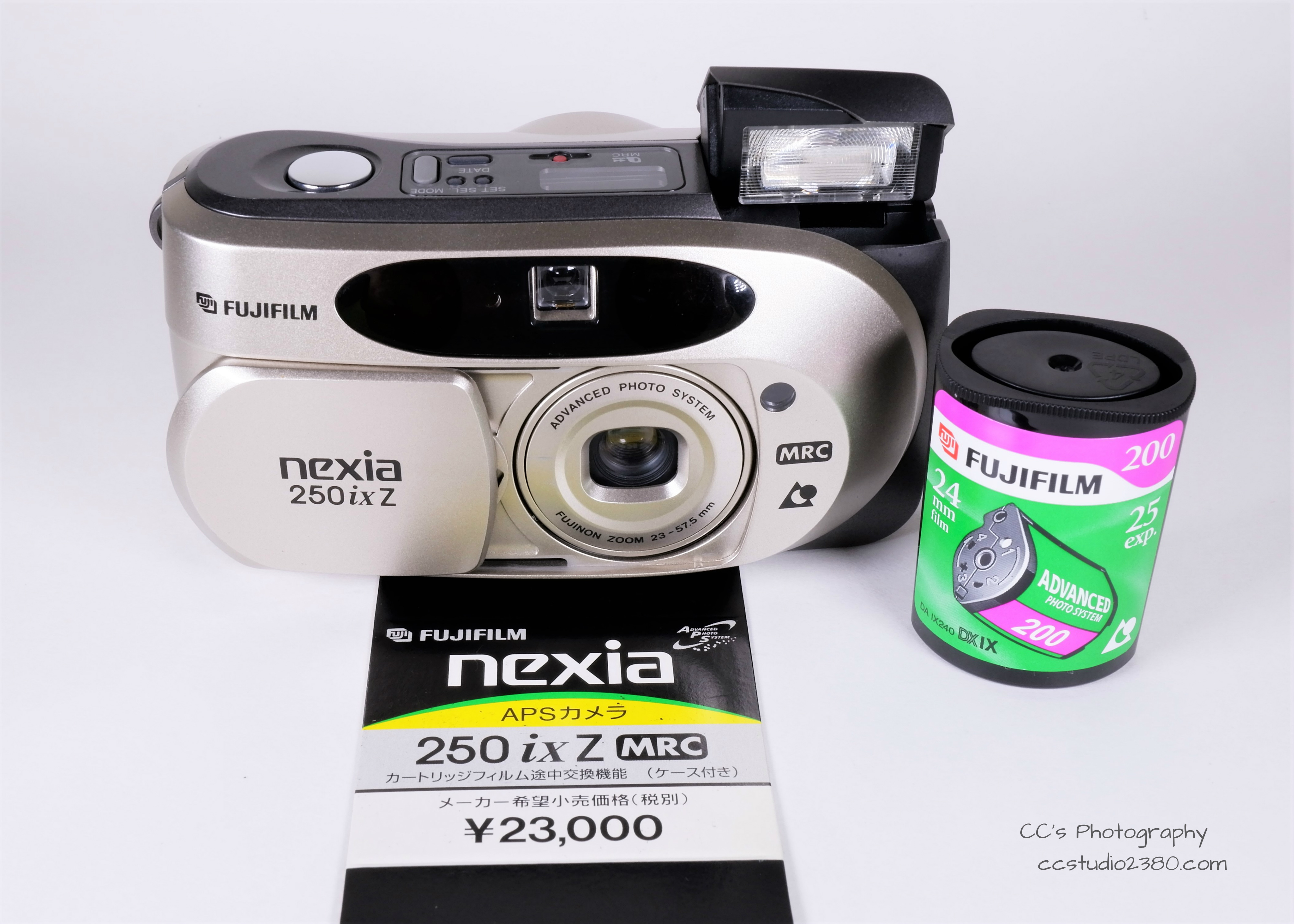 A Fun Sized Camera from Fuji Photo | Chasing Classic Cameras with Chris