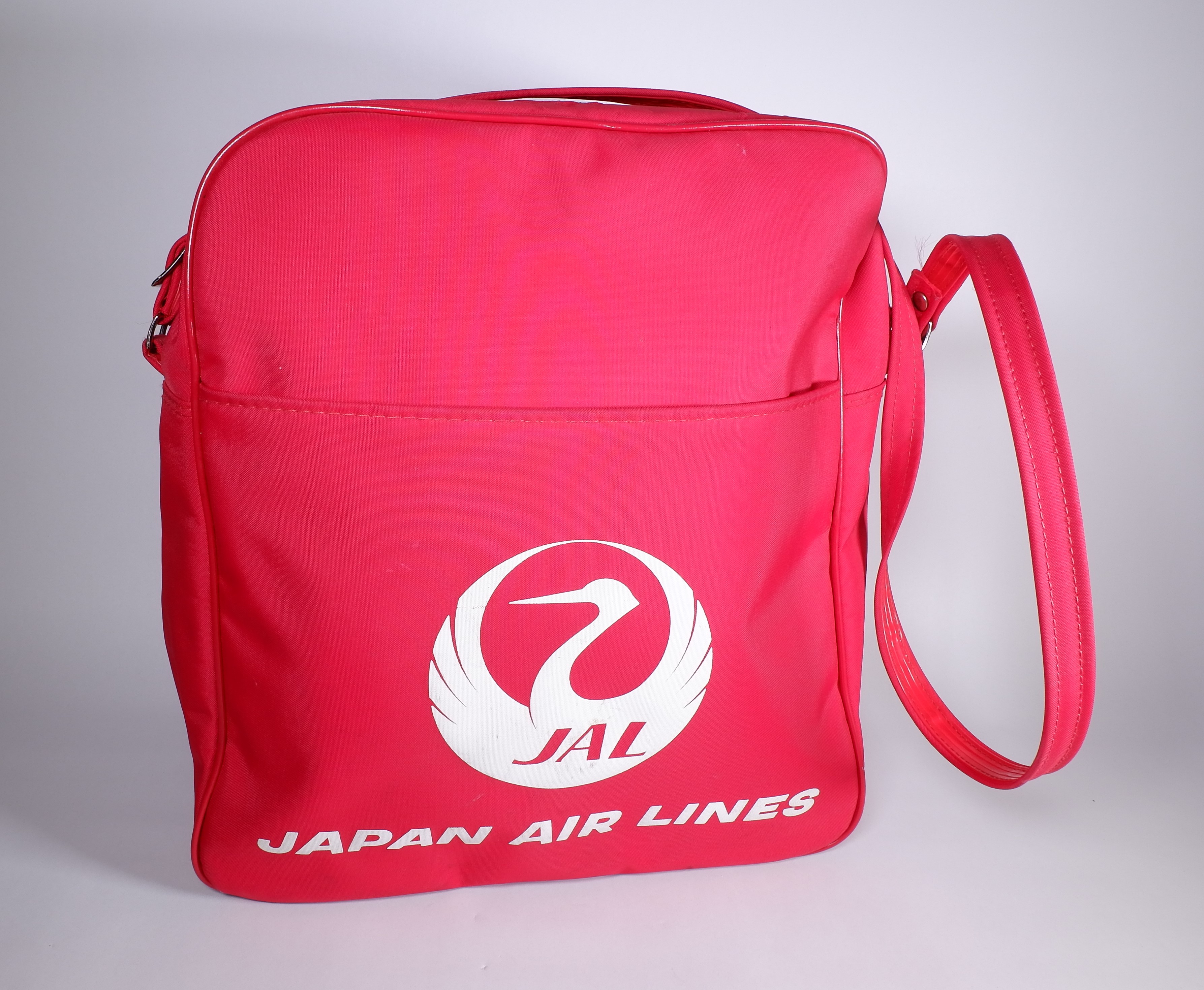 Japan Air Lines Flight Bag – 1960s | Chasing Classic Cameras with Chris