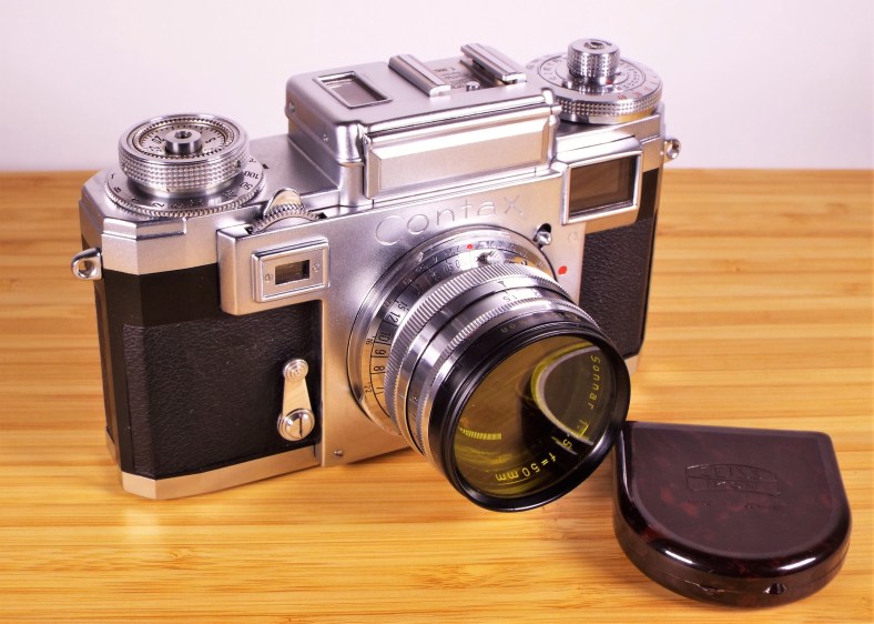Yashica-Nicca 35 YF | Chasing Classic Cameras with Chris